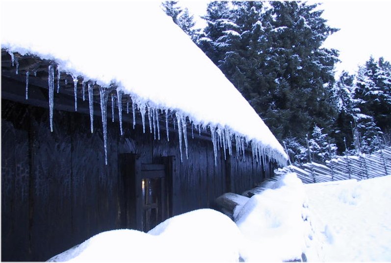 langhus Avaldsnes viking rekonstruksjon vikinggard vikingtida grindbygd ...